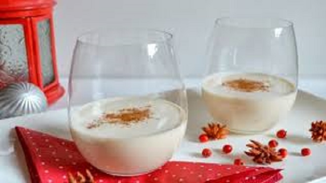 Una receta fácil para hacer el ponche de leche para Navidad