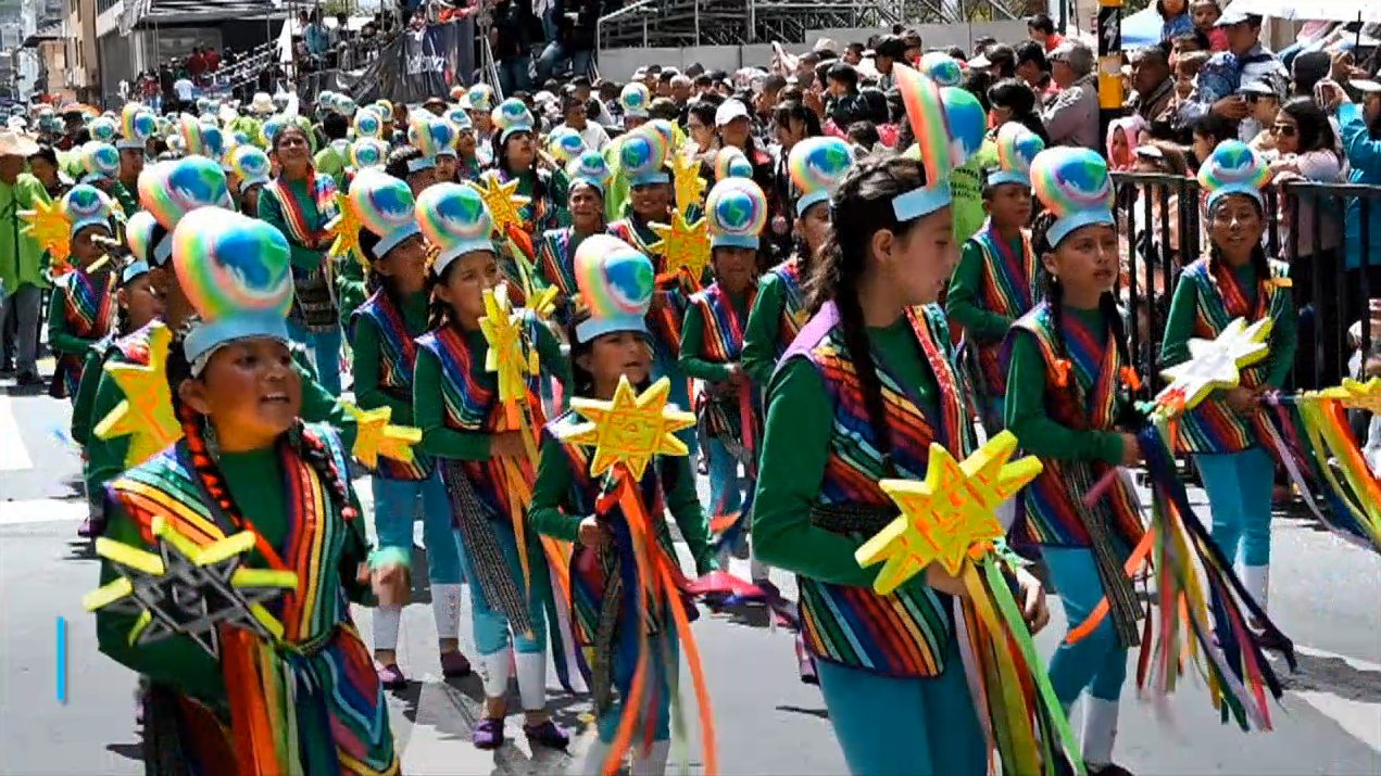 Colombianos participan del "Carnavalito" en Pasto