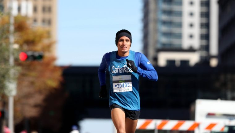 Mario Pacay impone nuevo récord nacional en Houston