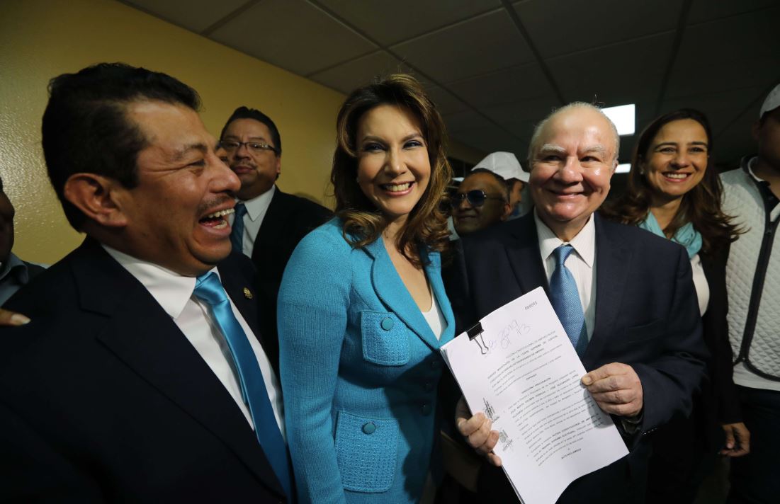 CSJ avala inscripción de Zury Ríos como candidata presidencial