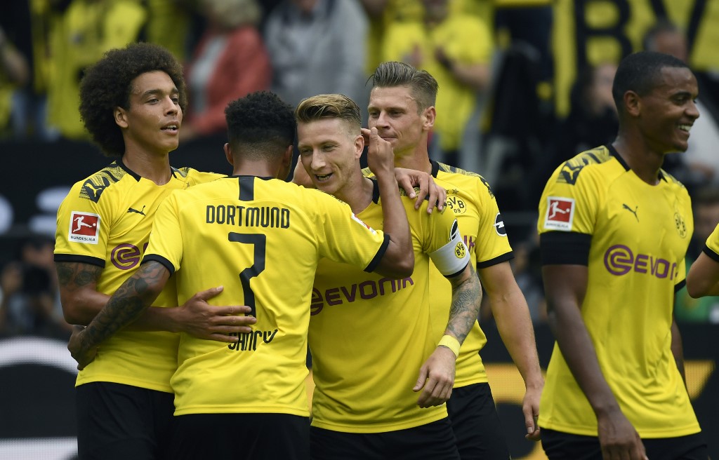 Borussia Dortmund empieza en la Bundesliga con goleada y liderato