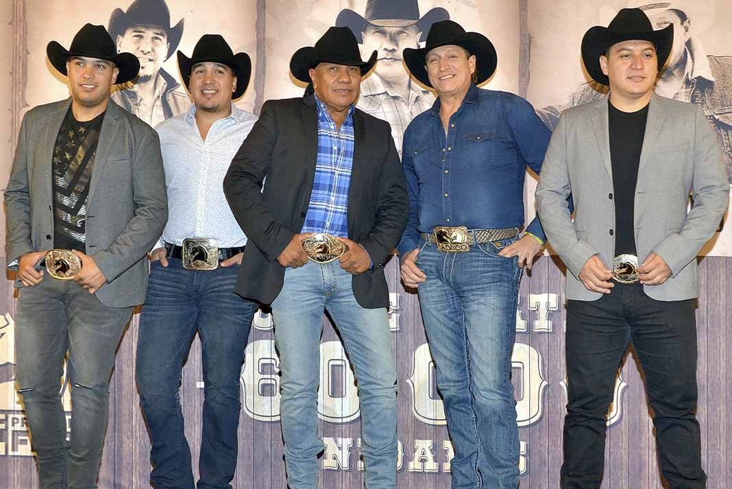 Integrante de agrupación musical Bronco tiene 37 hijos, revela actor ...