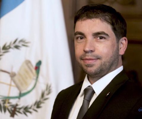 Pruebas falsas: viceministro señalado en denuncia de Salud continúa en ...