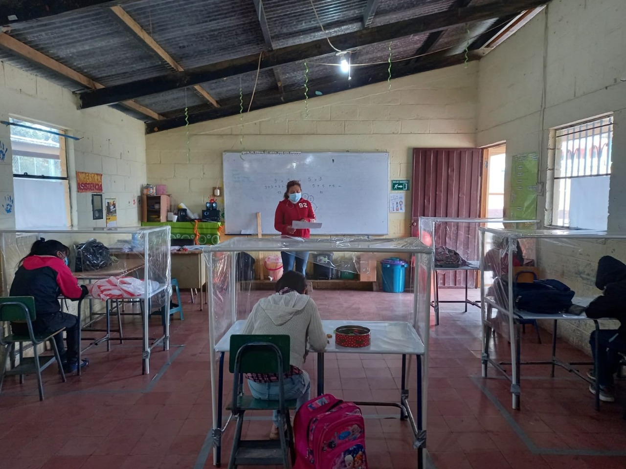 Salud modifica norma y ahora el regreso a clases será híbrida en ...