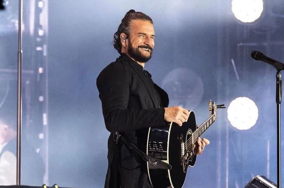 Arjona Saluda A Las Madres En Su Día Y Recuerda A Doña Mimi Con Una
