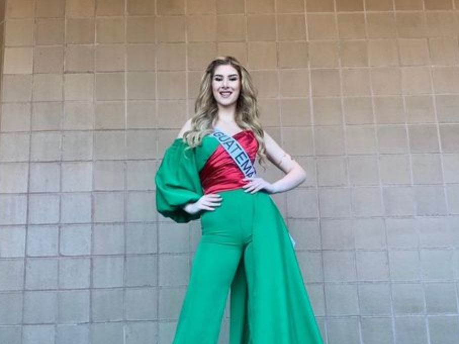 Así lució Ivana Batchelor con el traje inspirado en el quetzal que ...