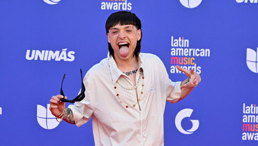 Peso Pluma ¿de qué trabajaba el cantante antes de ser famoso? - Guatevision