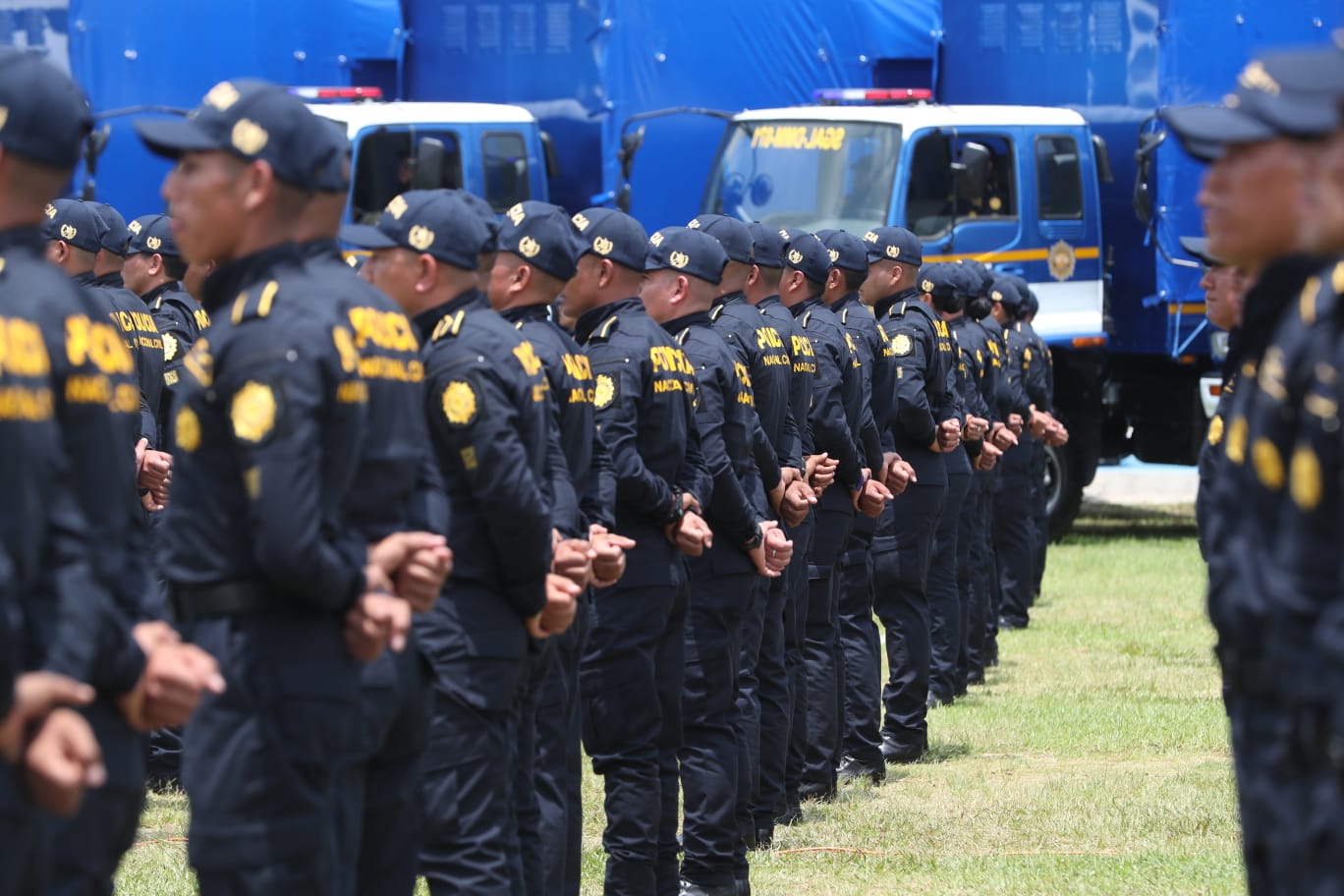Nuevos uniformes de la PNC: Qué información desplegará el código QR ...