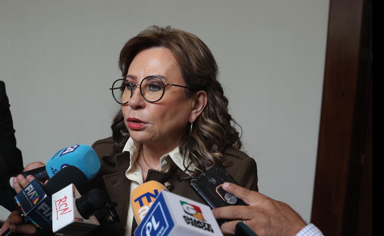 Sandra Torres dice que tiene el apoyo de 250 alcaldes y se refiere a ...