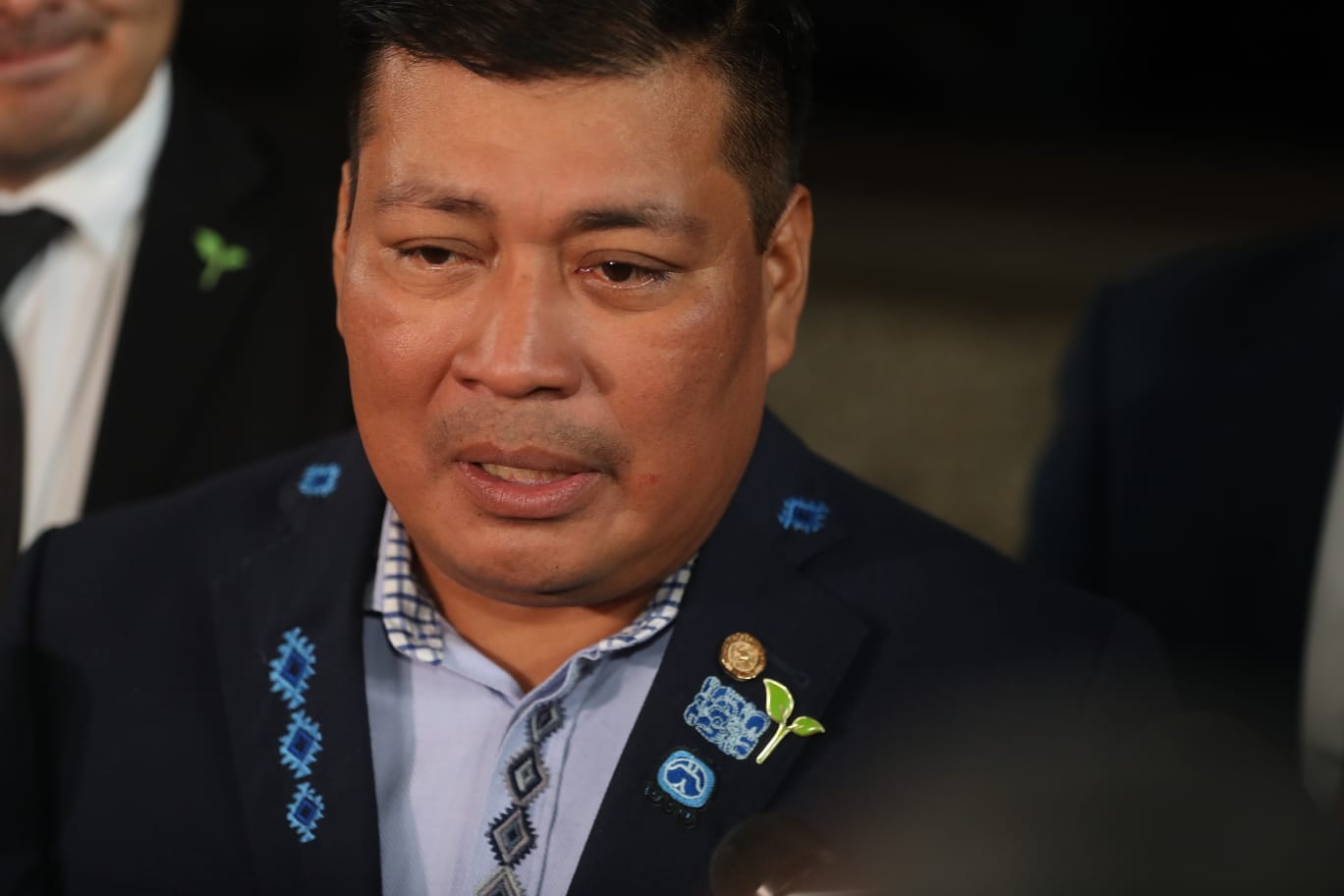 Mario Chen Yat es juramentado como diputado para integrar el bloque ...